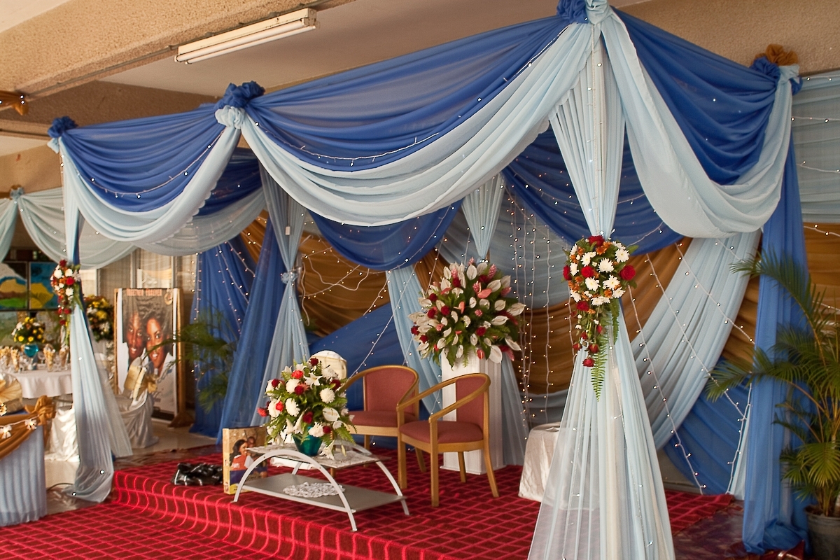 Stage/Gazebo Decor | flowerandballooncompany.com